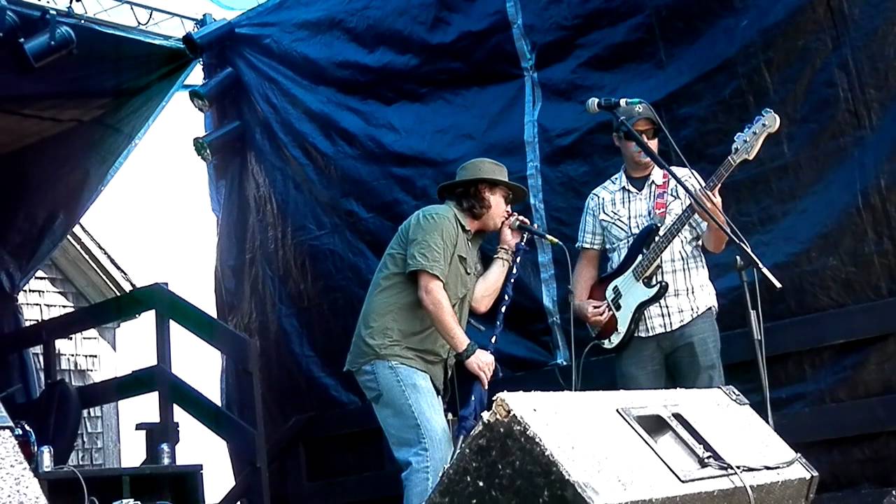 The Humdingers - YouTube