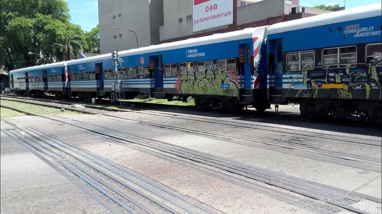 GM GT-22 CW-2 A925 con tren de pasajeros 4514 Haedo-Temperley de 11.40 saliendo de Haedo - YouTube