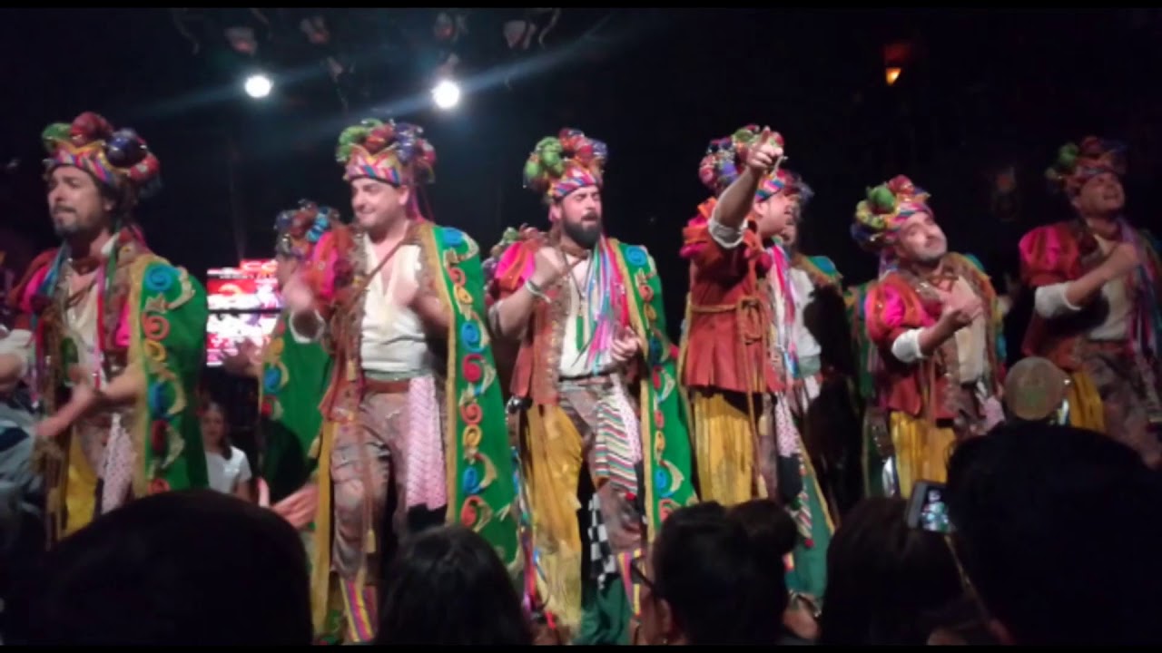 Estribillo Comparsa El perro andalu + Estribillo de Gamaza - YouTube