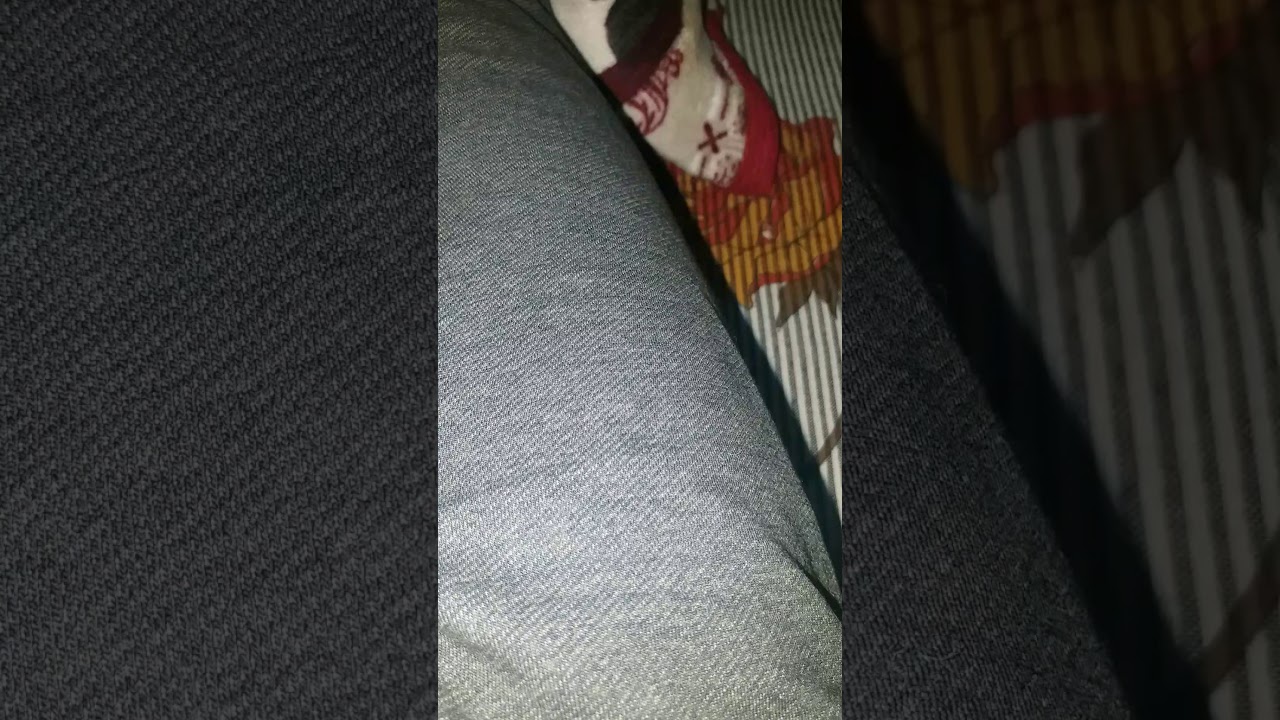 Trembling of muscles of my Thigh - YouTube