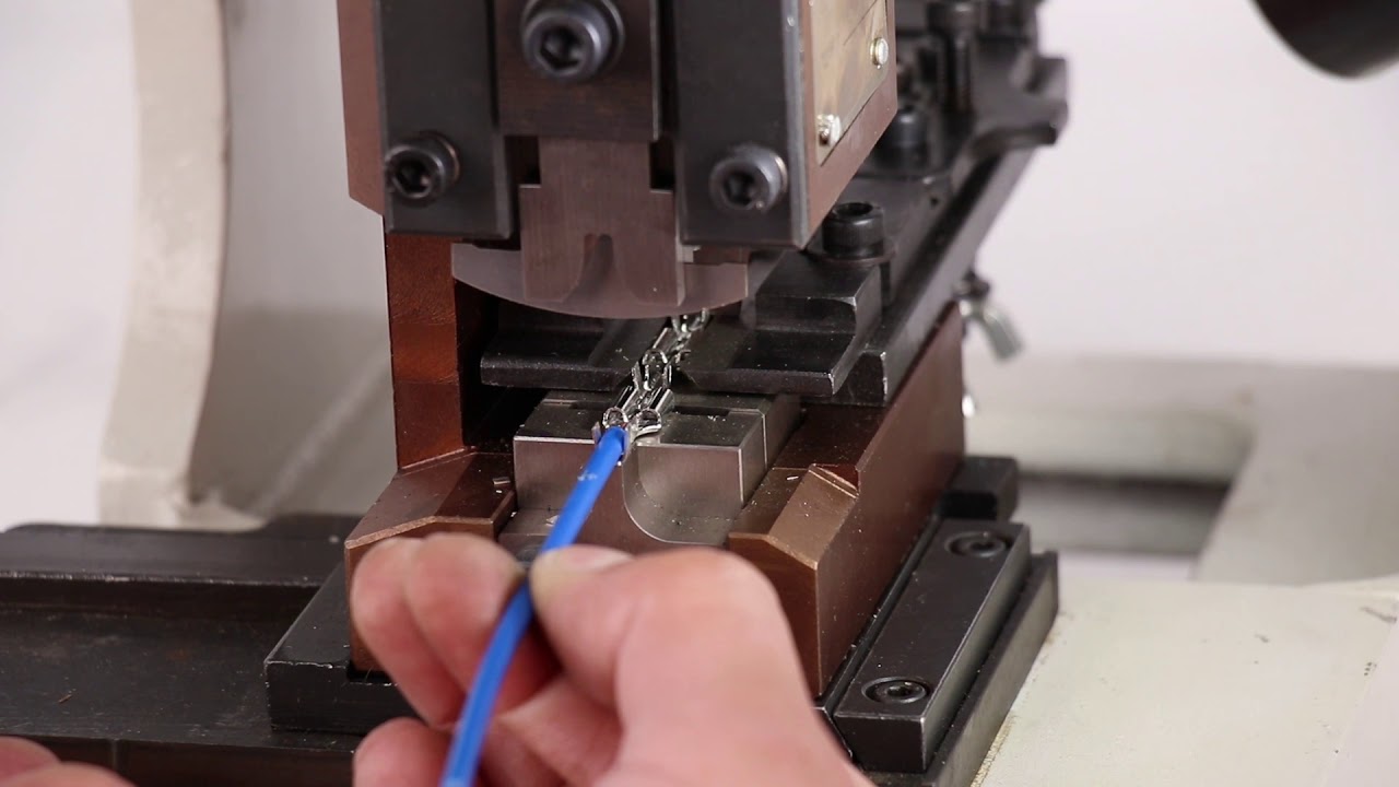 EW-09 semi-automatic wire crimping machine - YouTube