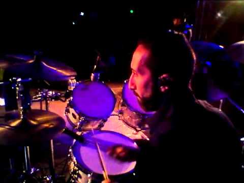 Dan Sia with Bee Gees Gold - Shadow Dancing