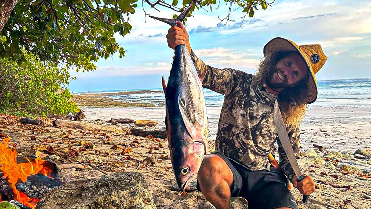 MEERESMONSTER reißt Angler fast vom Kajak 💥 (Catch & Cook) - YouTube