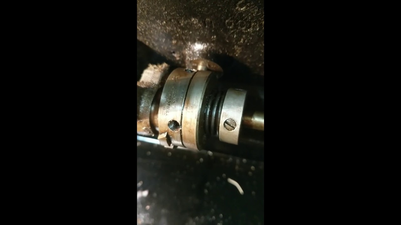 Singer 111W155. Need help again. Stitch length regulator problem - YouTube