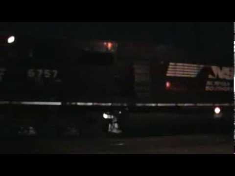 NS 9278 leads NS Train 174 in Atlanta, GA - YouTube