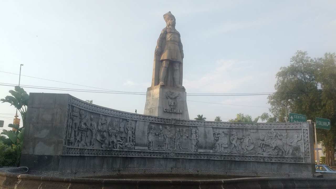 Estatuas y monumentos en Colima - YouTube
