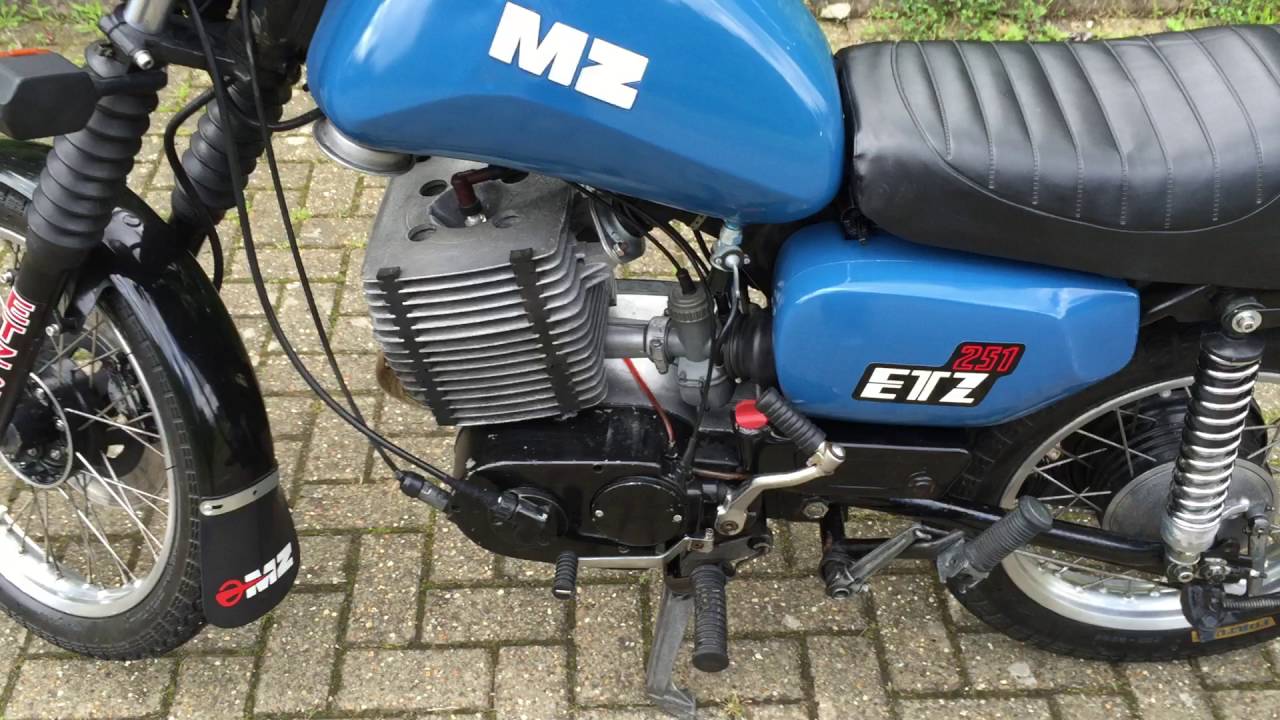 MZ ETZ 251 1989 Start Up & Walk Around - YouTube
