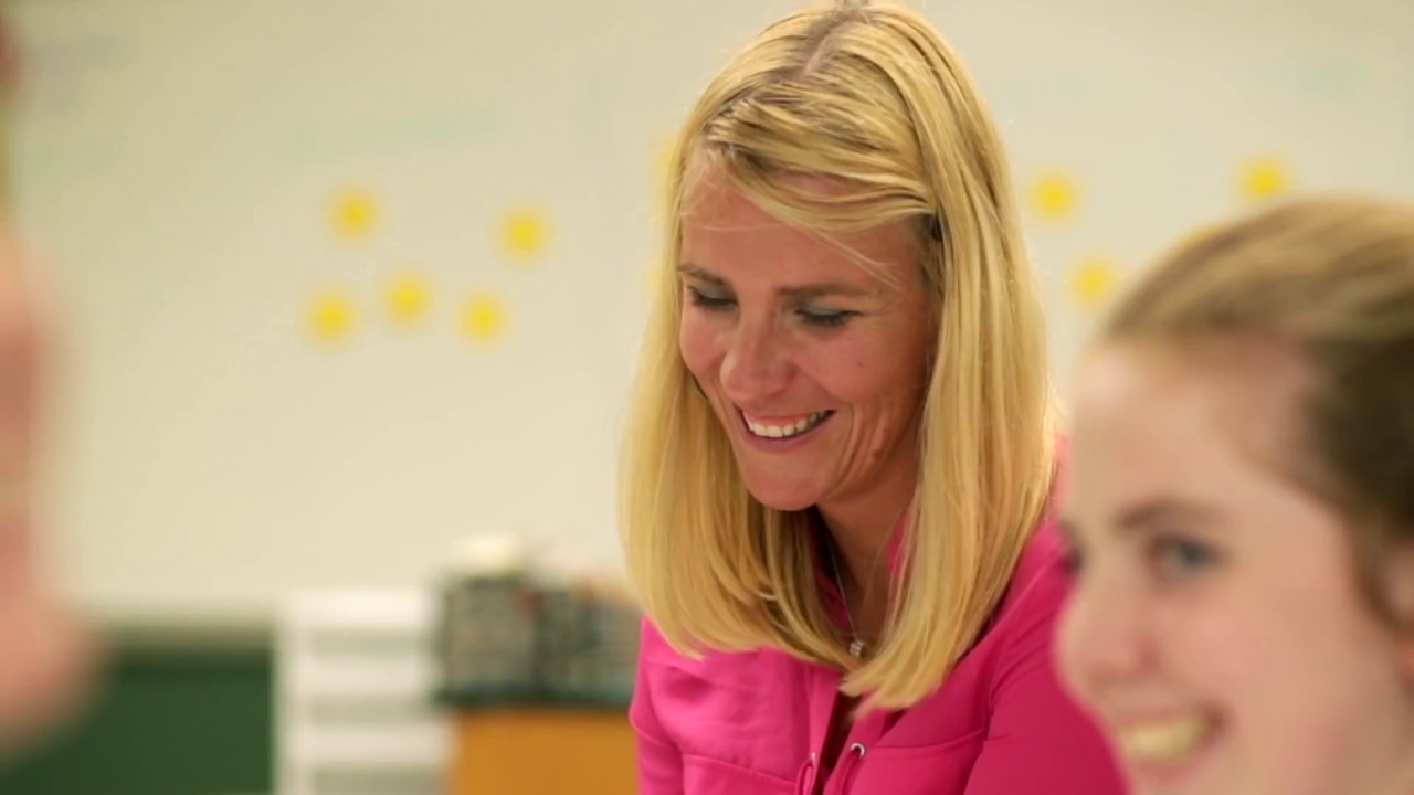 Elizabeth Russillo, Smithfield High School - YouTube