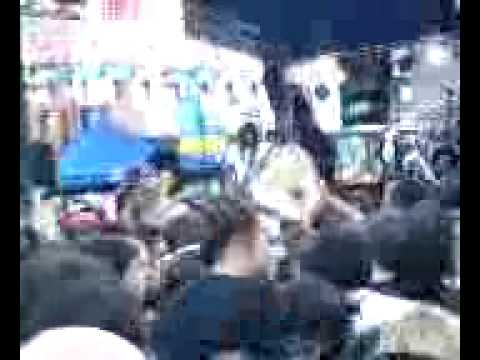 Crowd surfing gone wrong - YouTube