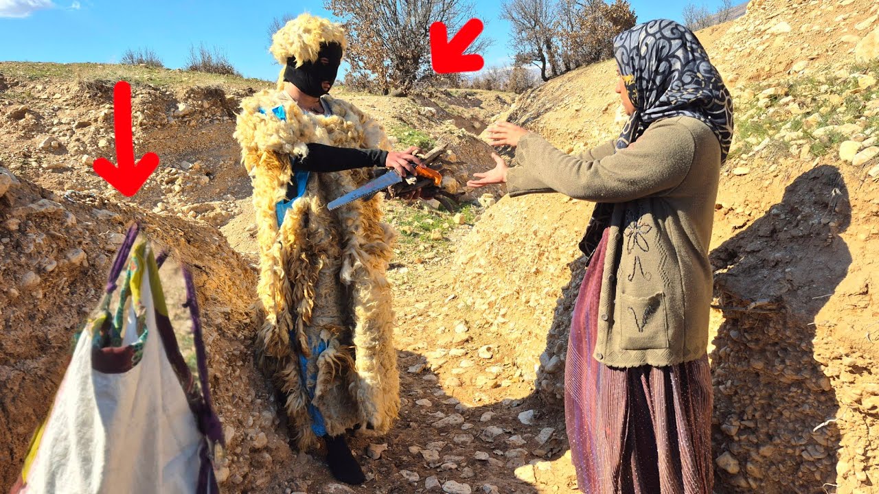 bond of friendship; Ghul thanks Fatima for saving her child's life ...