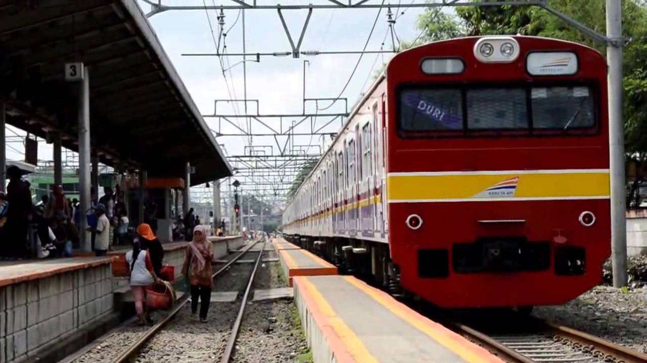 Aksi Sang KRL JR 103 Saat Menjadi Feeder (Duri-Manggarai) - YouTube