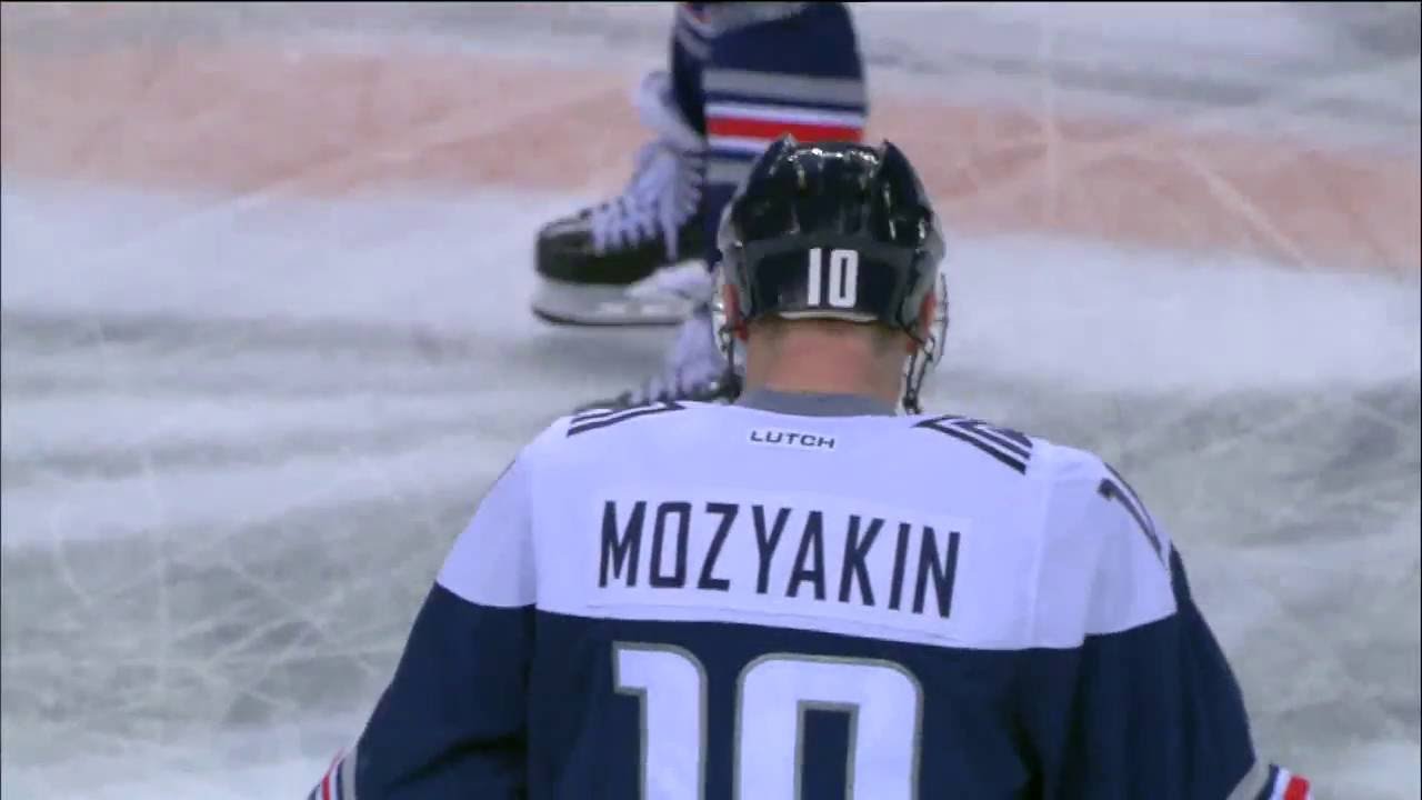 Sergei Mozyakin scores his 428th career goal, ties Boris Mikhaylov for ...