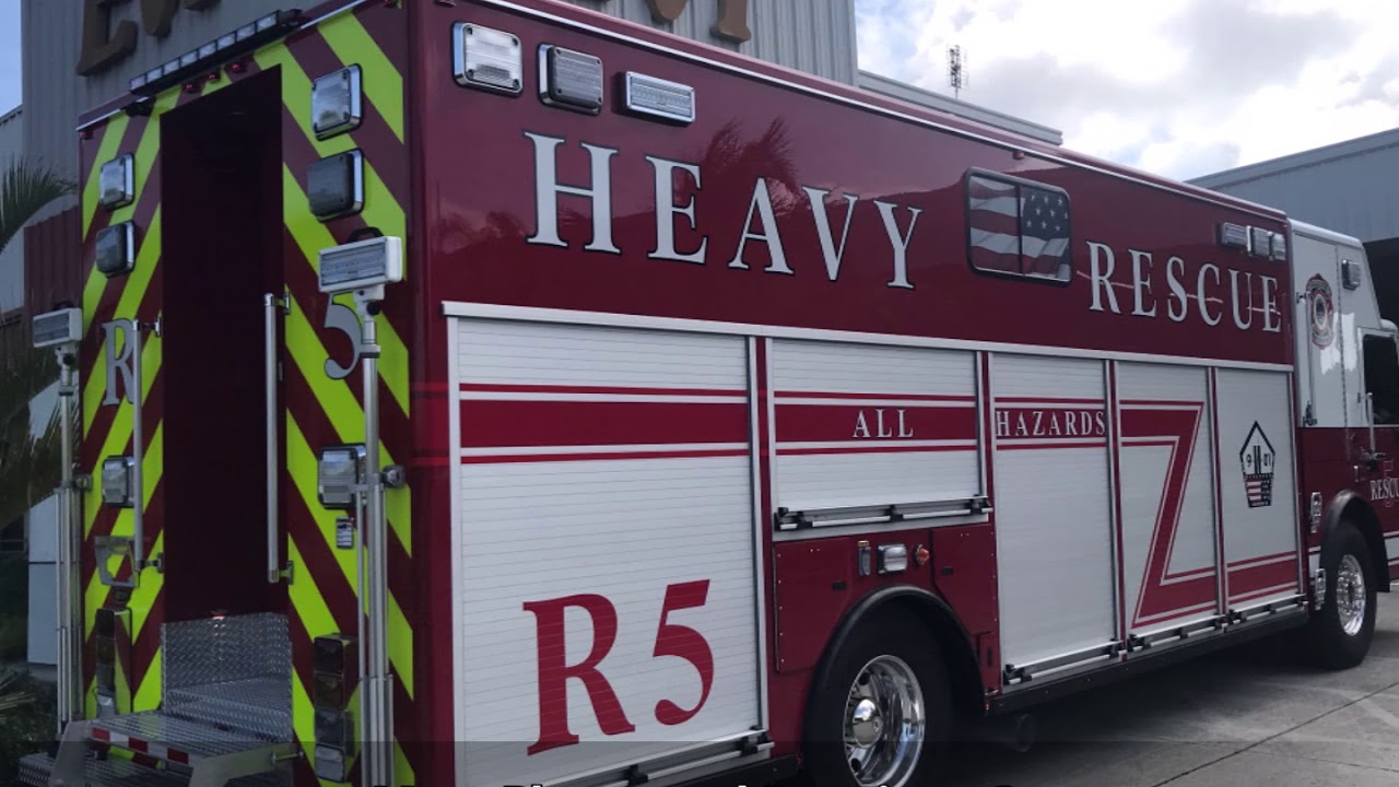 EVI custom 24-Ft. Walk-In Heavy Rescue - YouTube