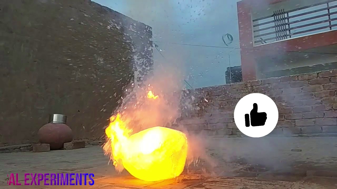 Water bottle vs Sodium metal Experiment - YouTube