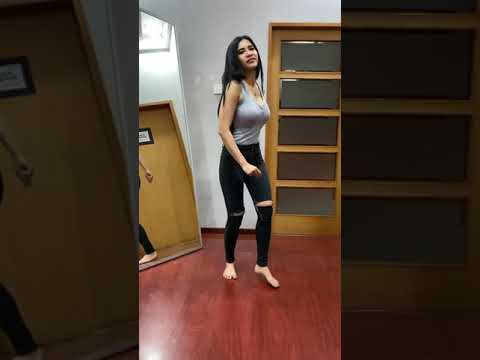 Maria Vania Zumba Dance Monkey - Bikin gelisah