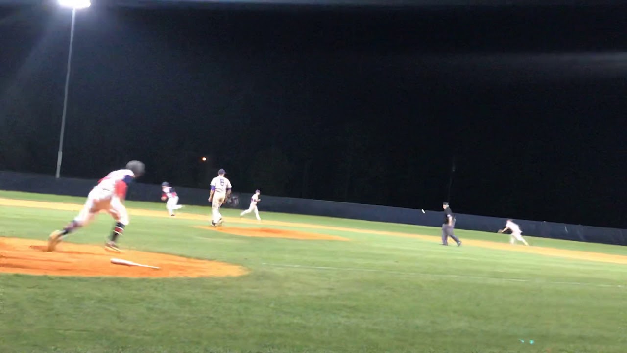Chad McCann brings in two runs on a single to centerfield. - YouTube