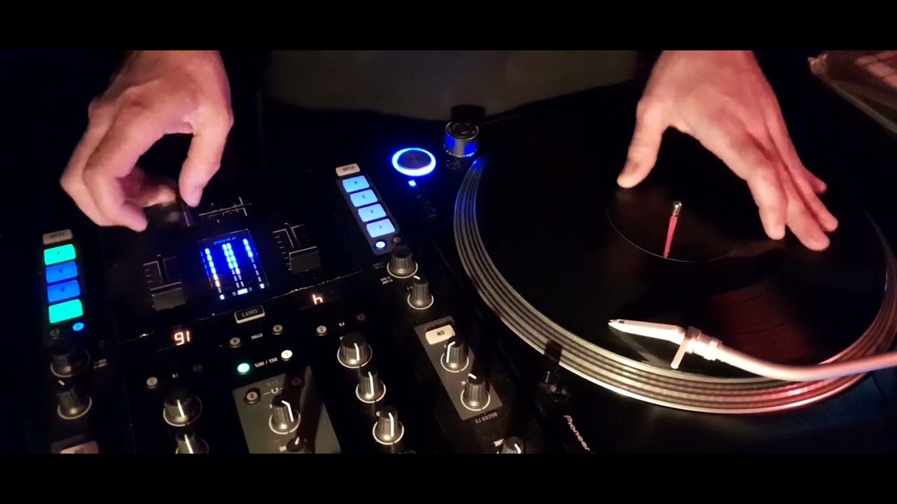 Fritz Pepper (France) : Technics 2023 DMC World Scratch Championship ...