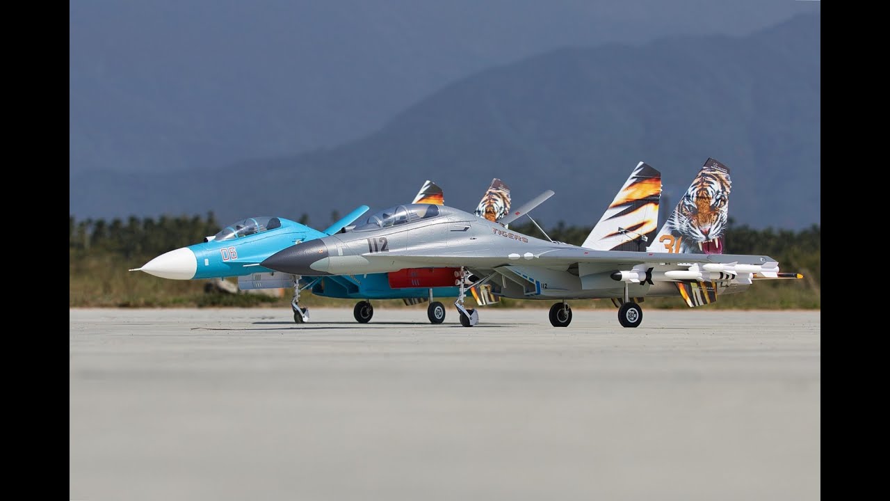 FMS SU27 + J11 + VIPER + K45 JET 三機飛行 4K - YouTube