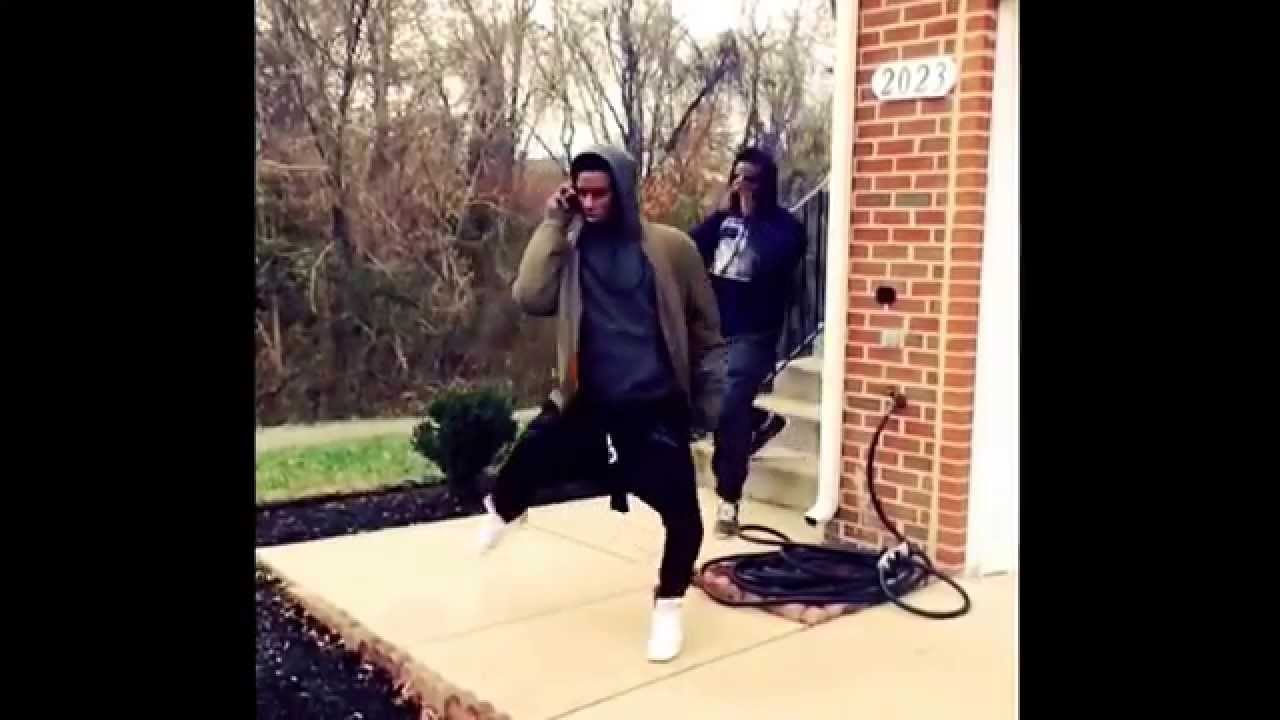 Billy bounce dance - YouTube