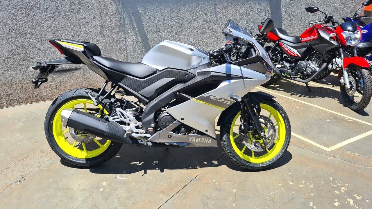 R-15 Cinza é linda demais !!! finalmente chegou a nova moto do canal ...