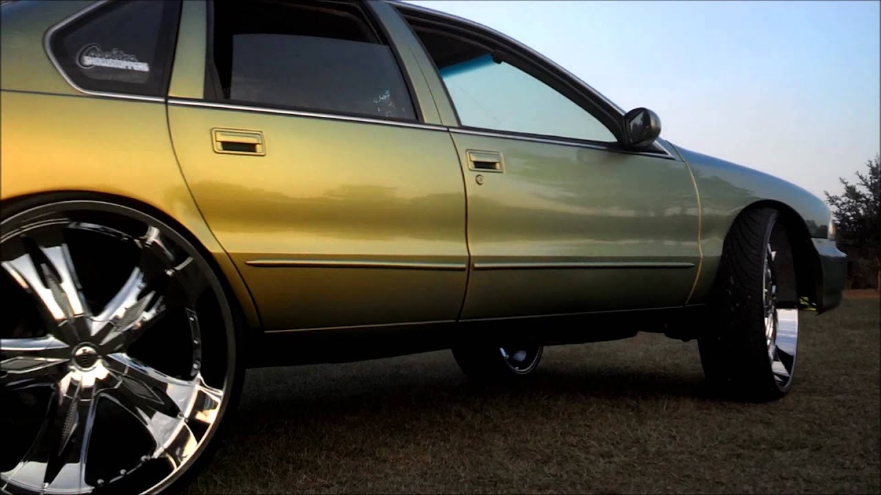 Chameleon Bubble Impala SS on 28s @ Bat96Chevy Cookout - YouTube