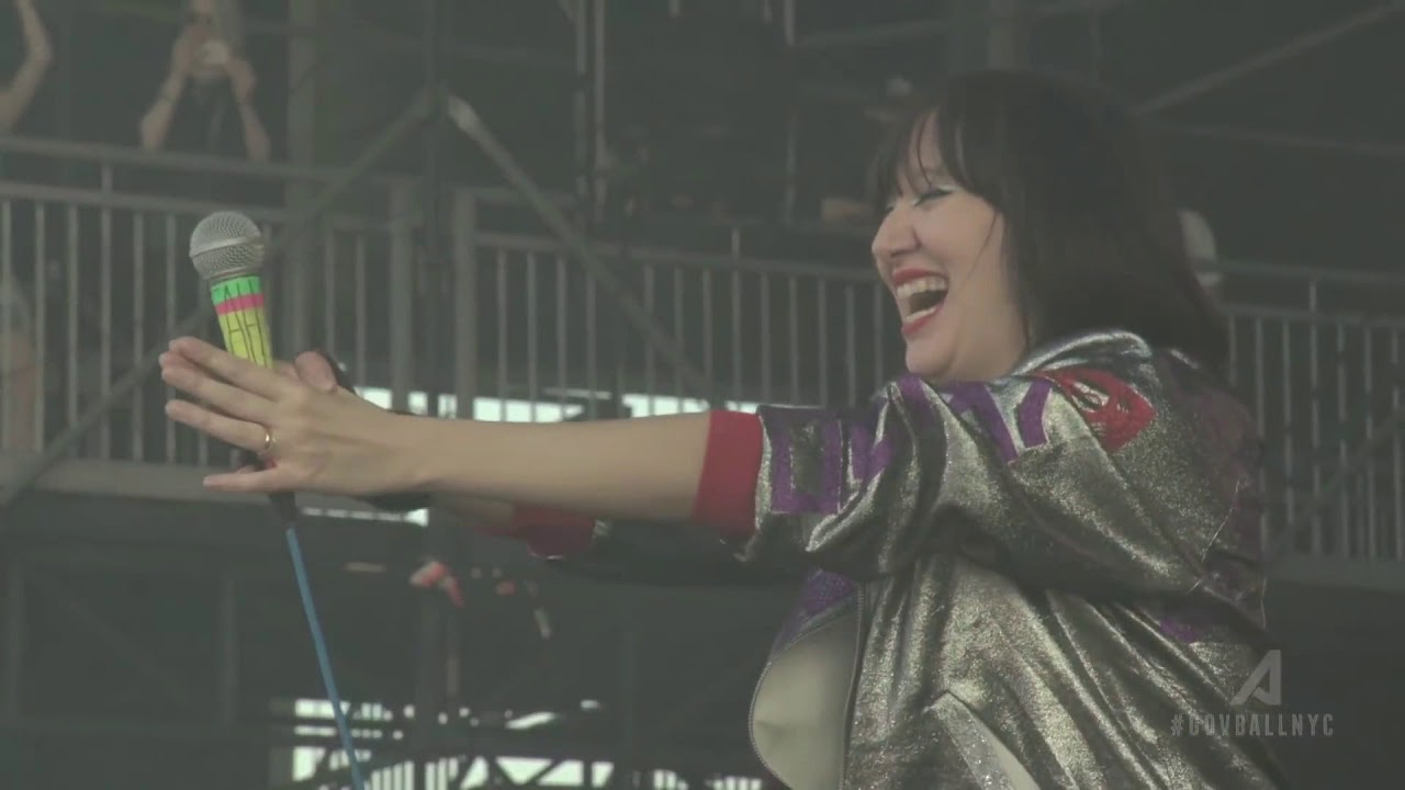 Yeah Yeah Yeahs - Y Control (NY 2018) - YouTube