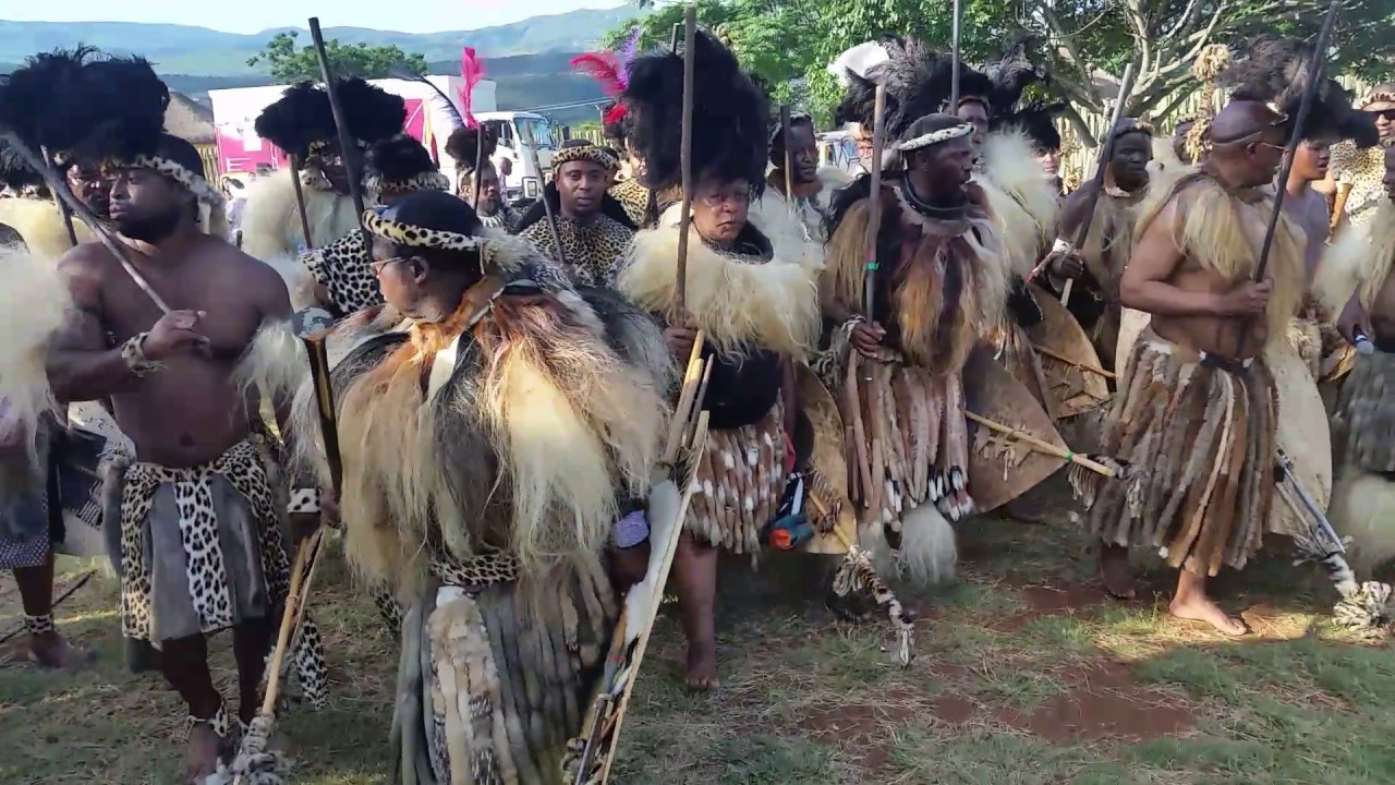 Siyabonga S S Zulu eMkhosini woSelwa - YouTube