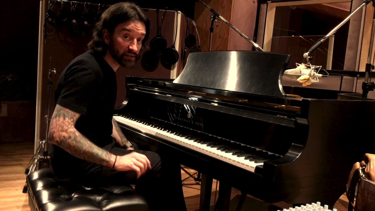 Spencer Gibb (Gibb Collective)~Don't Fall In Love With Me - YouTube