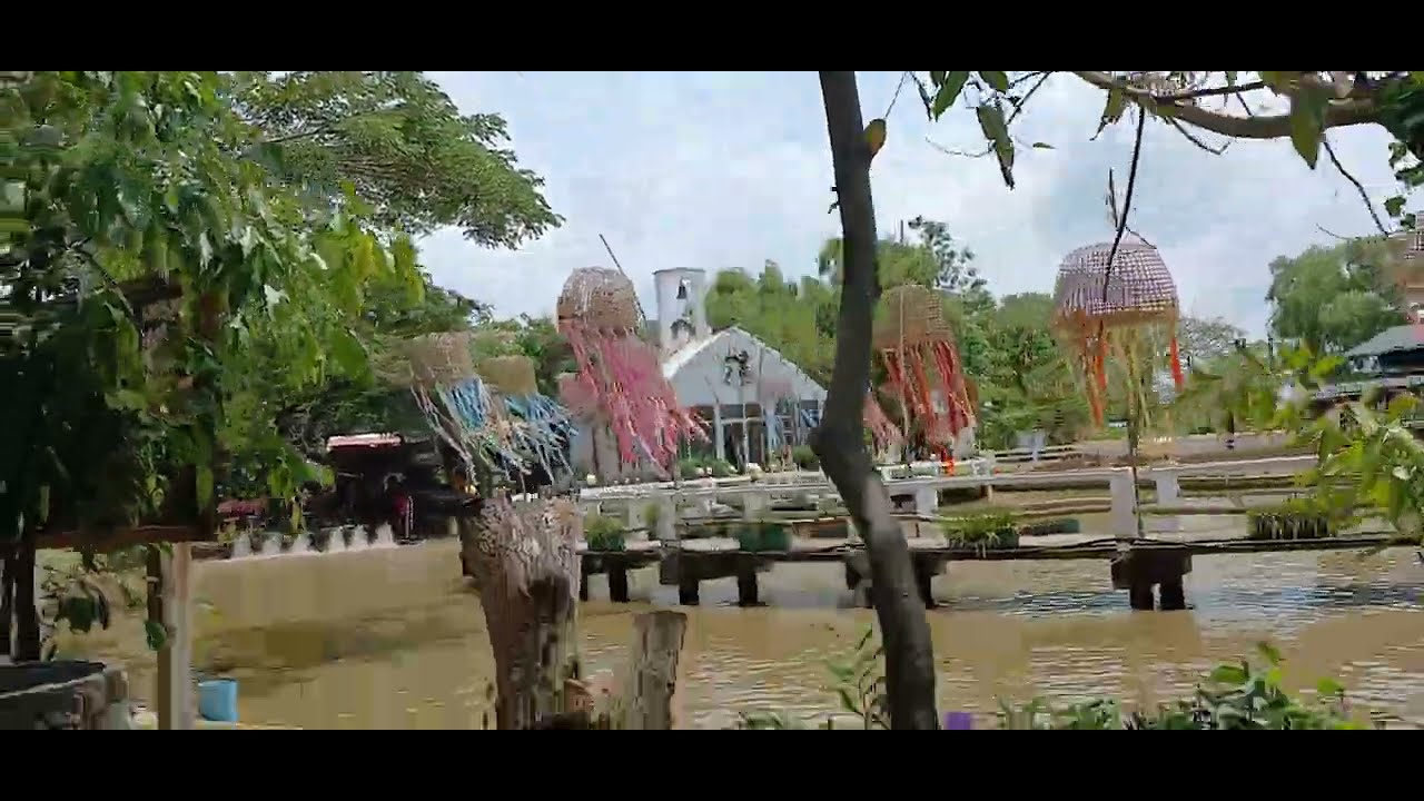 Riding on the Train at the Mini Murrah Farm | Thailand 🇹🇭 - YouTube