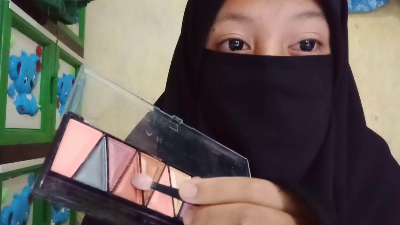 Tutorial makeup wanita bercadar simpel - YouTube