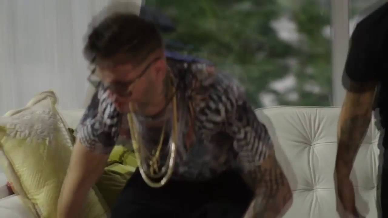 J. Balvin - 6 AM ft. Farruko - YouTube