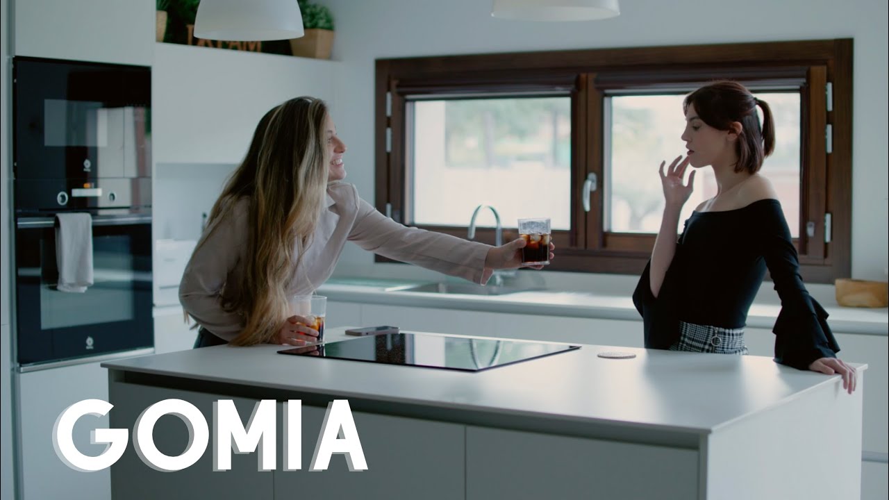 Escena - GOMIA - YouTube