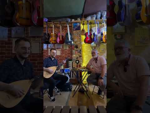 Bilirim emeğin çoktur senin bu hakkı bilmeden duramam annem (Necmeddin ötün Yeni)