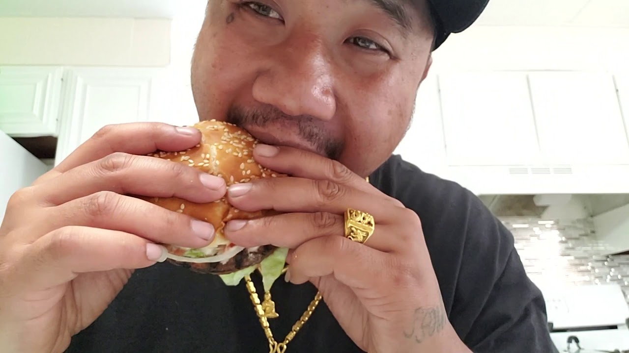BURGER KING - IMPOSSIBLE WHOPPER LIMITED EDITION! FIRST TIME HAVING ...