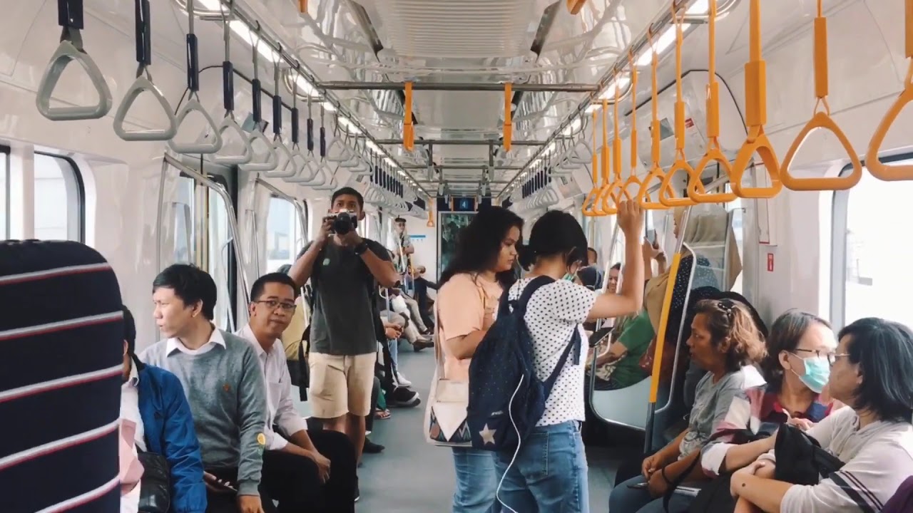 Rasanya Naik MRT Jakarta ( Cinematic MRT Jakarta’s Video) - YouTube