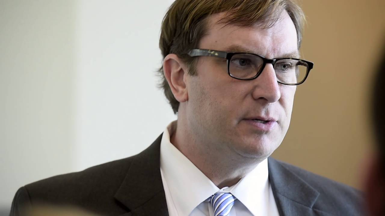 Worrick Robinson speaks about Cory Batey - YouTube