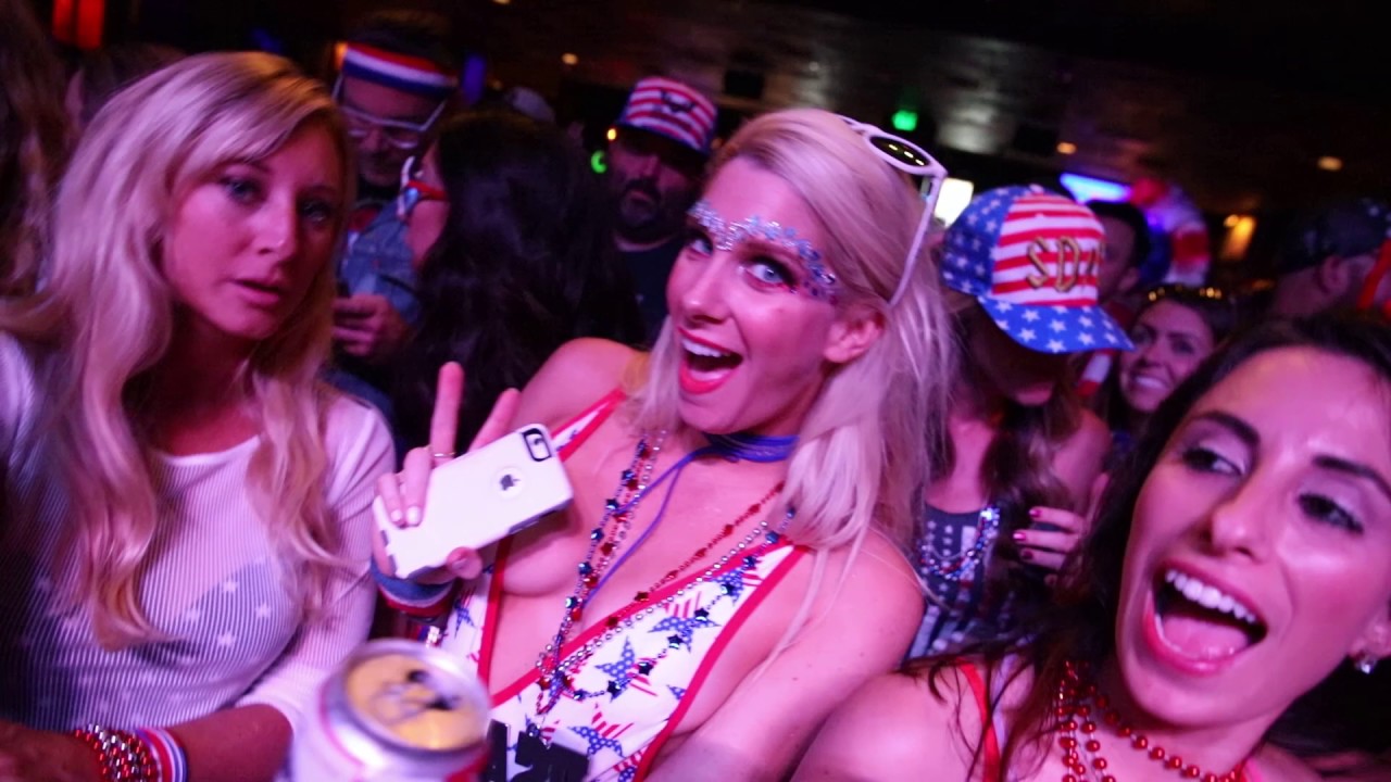 Sing Dance Crawl 2017 - YouTube