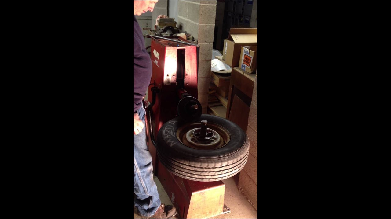 FMC 7100 Tire Machine in Action - YouTube