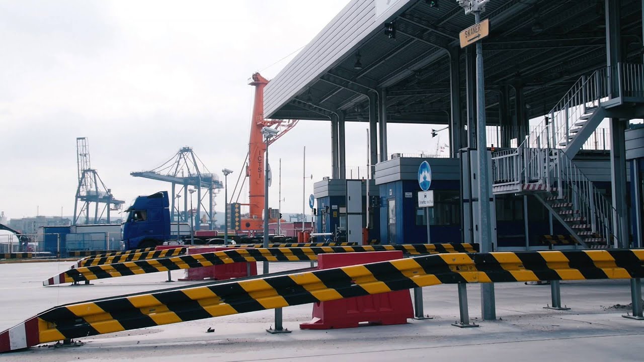 BCT Gdynia Automated Gate System - YouTube