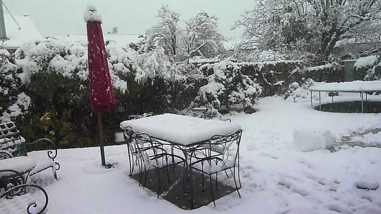 Christchurch Snow Day June 2012 Time Lapse Movie - YouTube