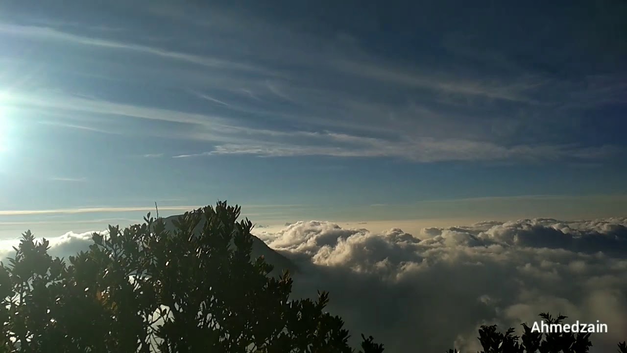 Sunset di gunung gede pangrango - YouTube
