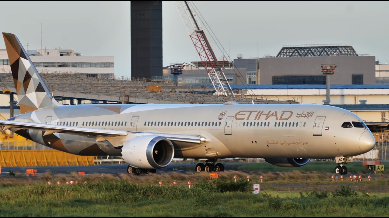 Etihad Airways Boeing 787-10 A6-BMC Takeoff from Narita 16R | NRT/RJAA ...