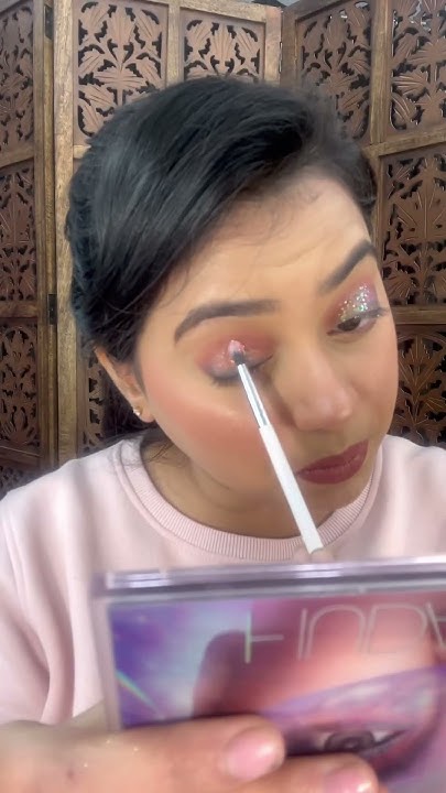 Glitter eyes makeup tutorial - YouTube