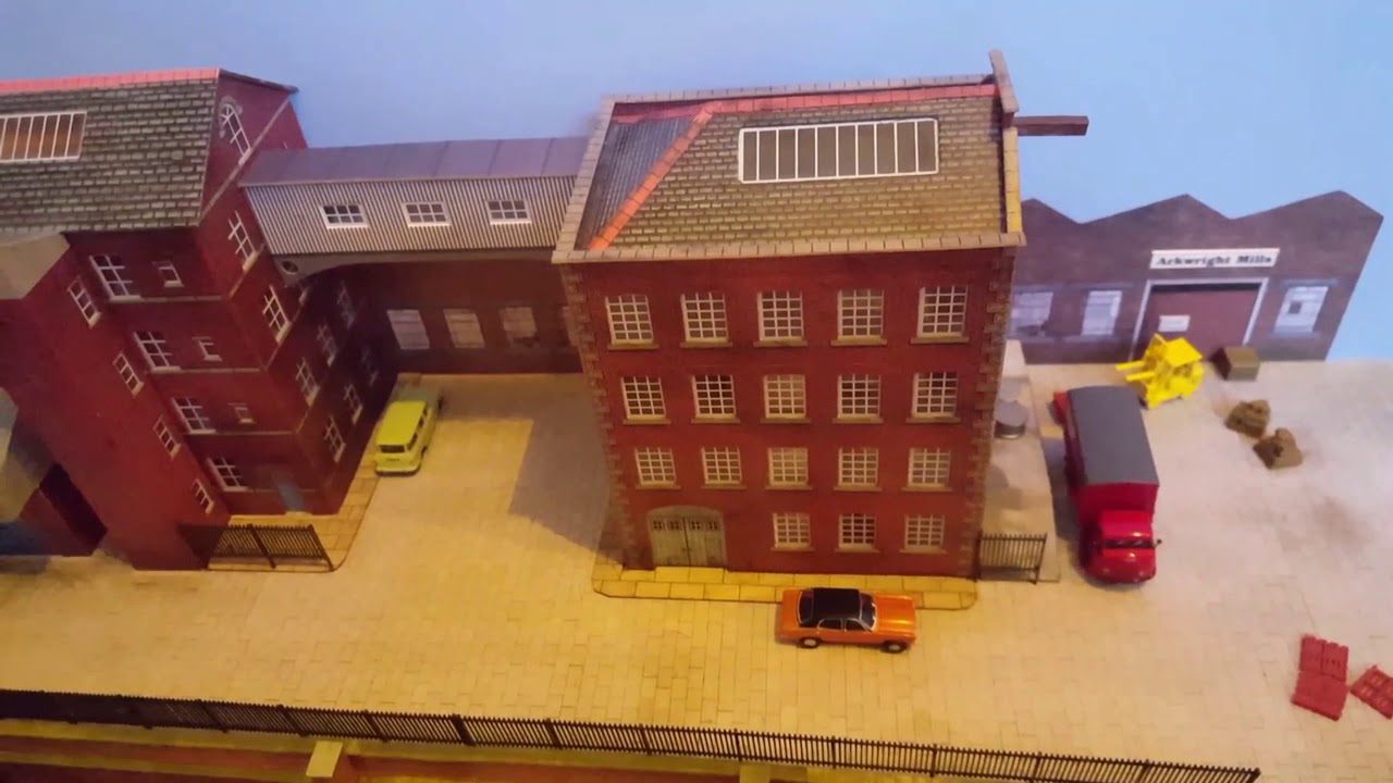 N gauge model railway shelf layout - update 8 - YouTube