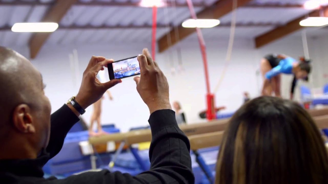 Apple iPhone 5 - TV Ad - Photos Every Day Paul Flahan - cao9 TV