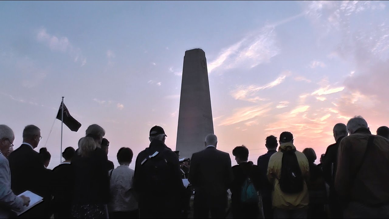 The New Zealand Dawn Service for the Somme - YouTube