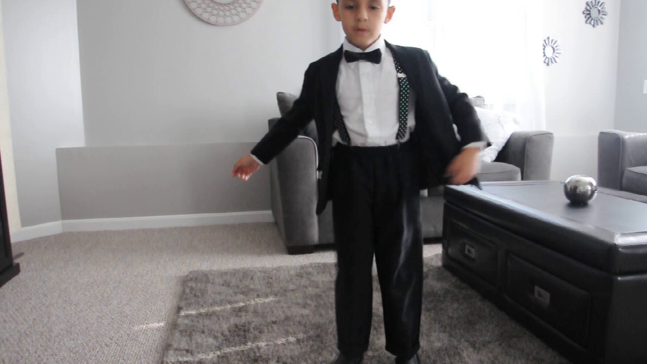 Randy Jr Dancing Michael Jackson - YouTube