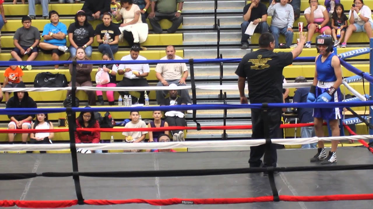 Angelica Flores first KO - YouTube