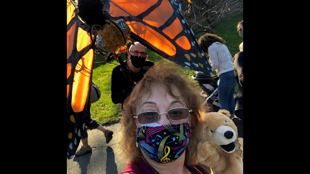 Dr. Sue & Teddly Puppet Virtual Tour NYBG NYC Positive Entertainment ...