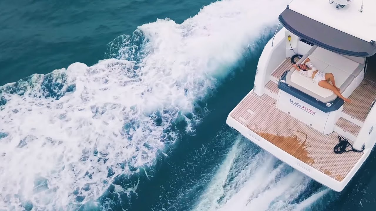 Hannah Renton - Won't Let You Down (Official Music Video) - YouTube